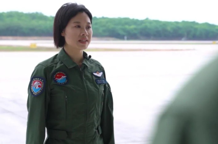 Tan Hongmei: Female pilot of China's Y-20 transport aircraft