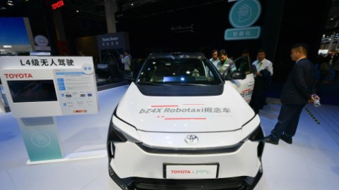 Glimpse of automobile exhibition area of 6th CIIE