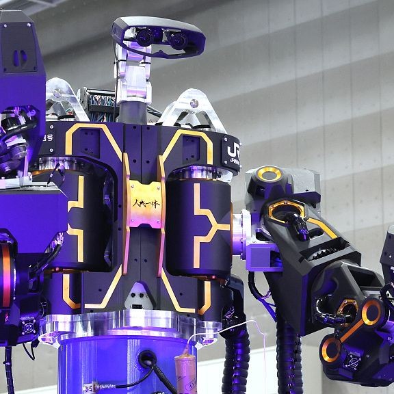Robust Chinese presence shines in Japan's international robot exhibition