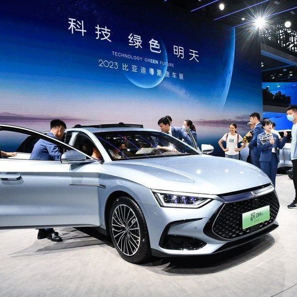 China's NEV exports up 27.1 pct in January 2024: association