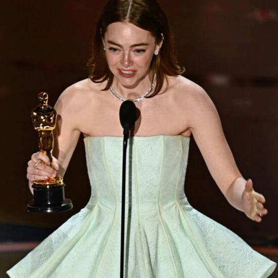 Emma Stone joins two-time Oscar winners' club