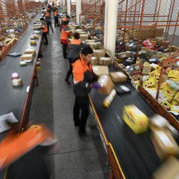 China's express delivery sector sees double-digit growth in Jan-Feb