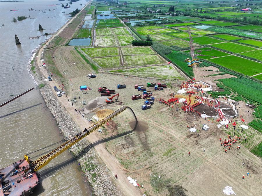 China's all-out efforts in emergency response to floods