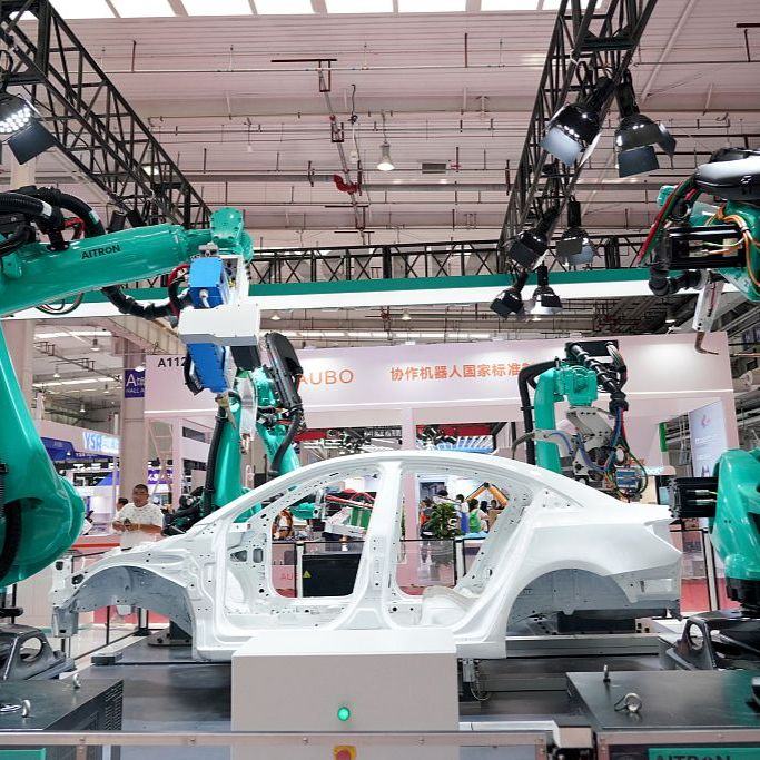 AI-powered robots steal the show at World Robot Conference in Beijing