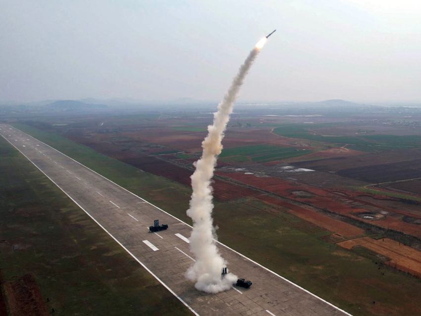DPRK test-fires latest anti-aircraft missile system